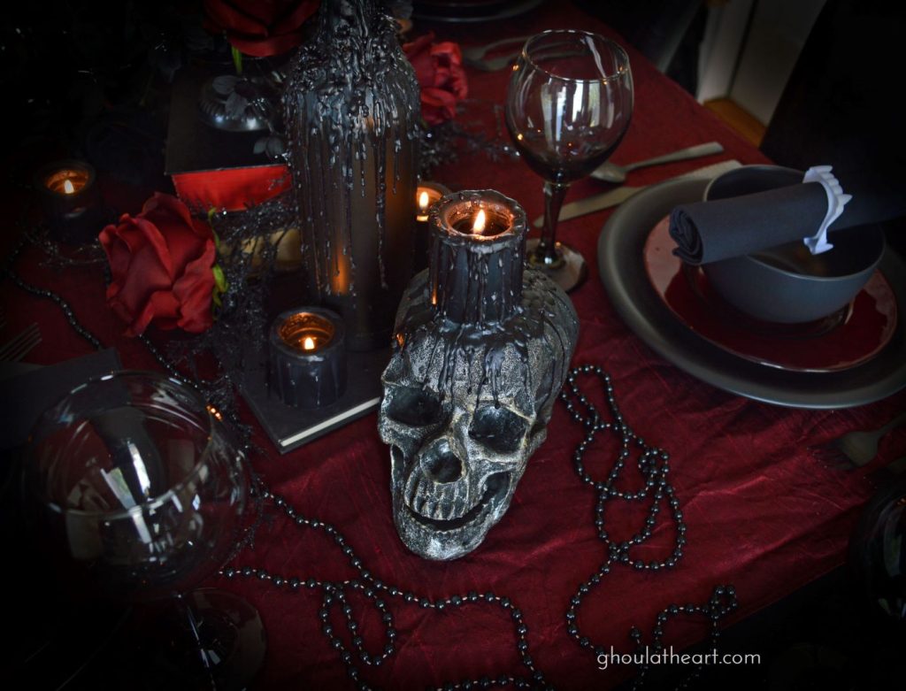Halloween-Vampire Dinner Party – Ghoul at Heart