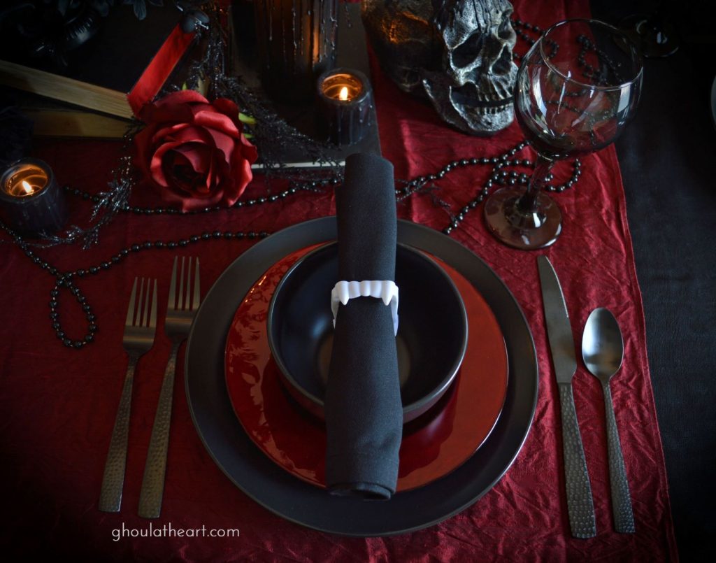 Halloween-Vampire Dinner Party – Ghoul at Heart