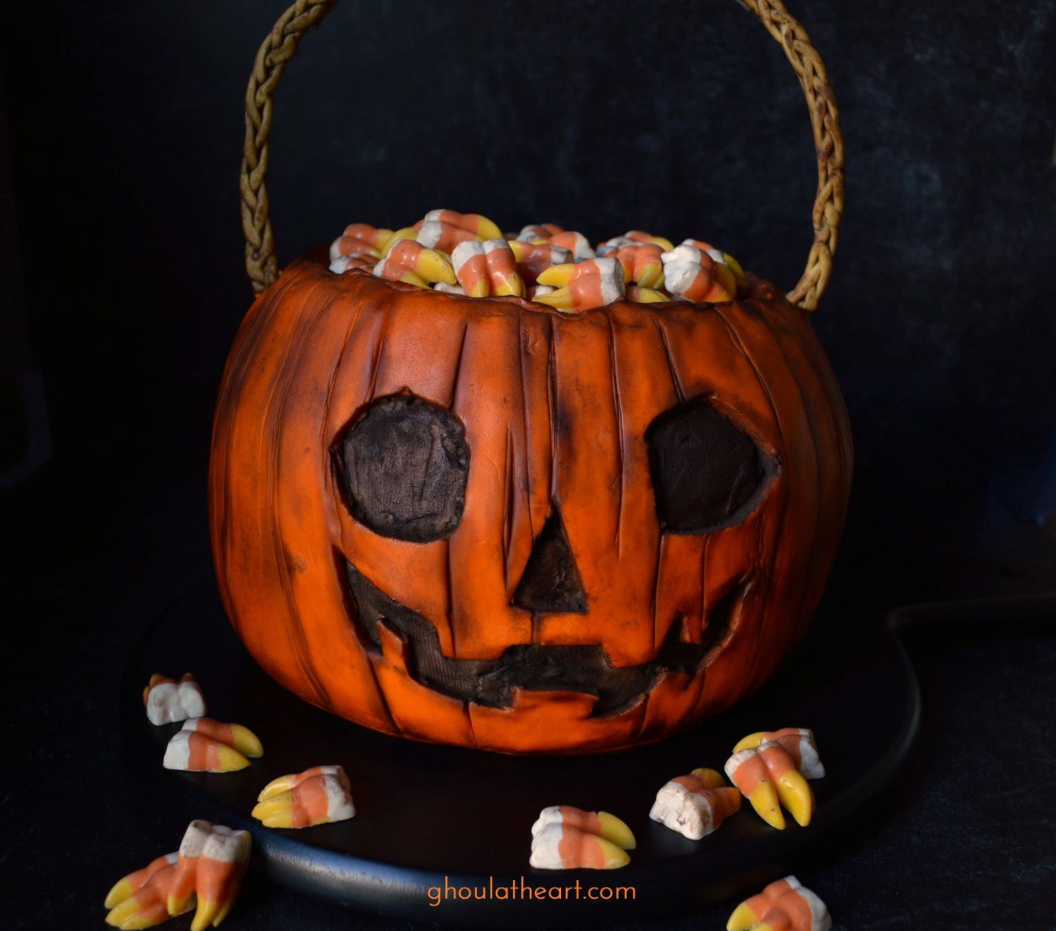 Pumpkin Pail Cake – Ghoul at Heart